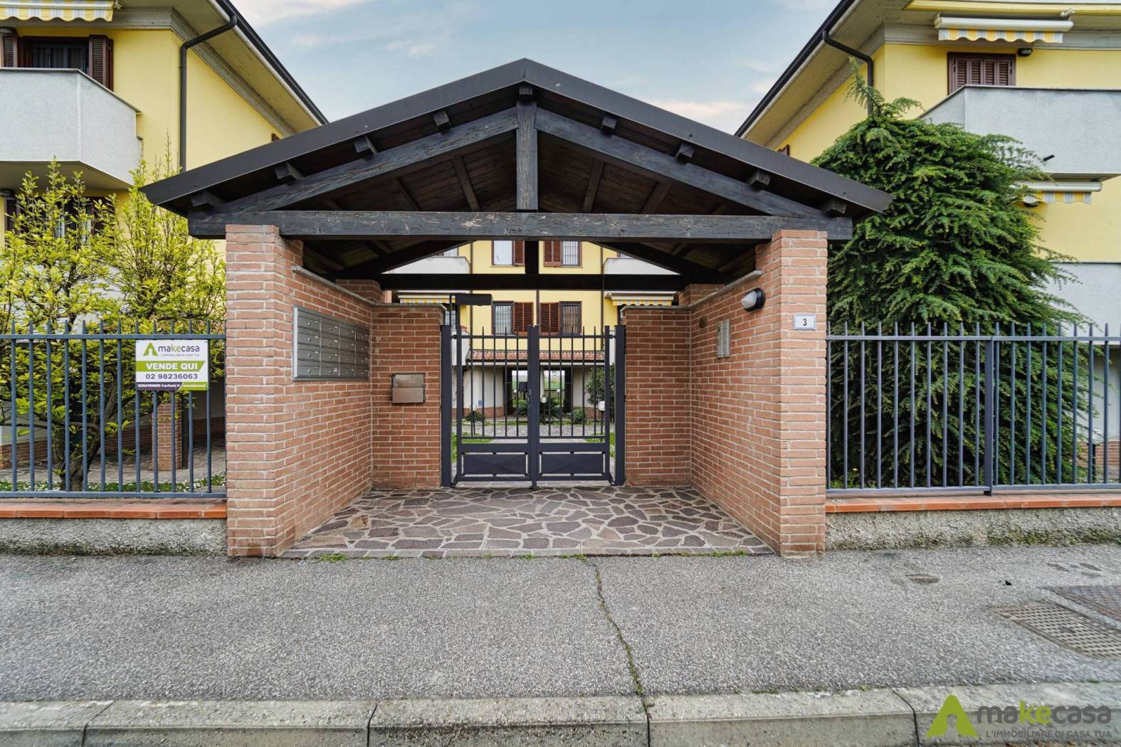 Bilocale via Giacomo Leopardi 3, Casalmaiocco