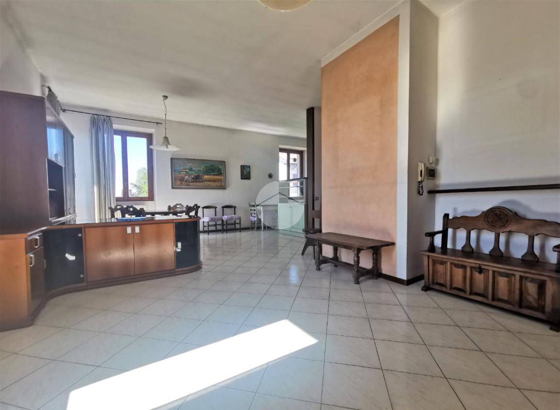 Trilocale via Giuseppe Garibaldi 18, Centro, Palazzolo sull&#x27;Oglio