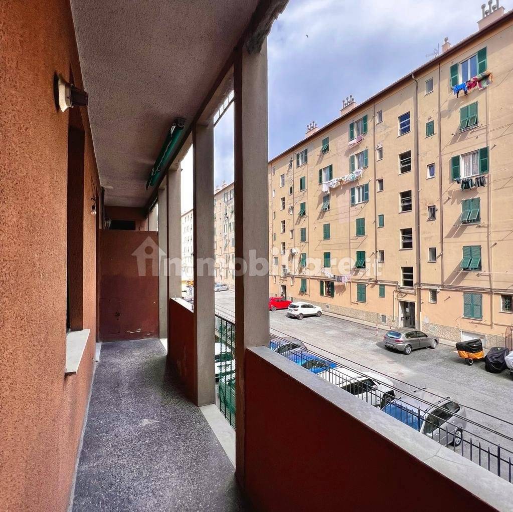 Trilocale via Walter Fillak, Sampierdarena, Genova