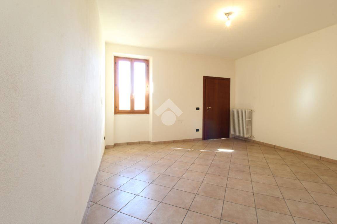 Trilocale via Colleoni 43, Robbiate