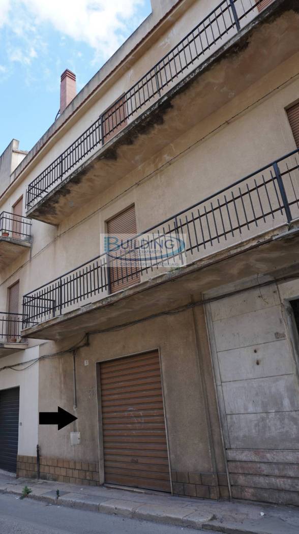 Locale commerciale in Vendita