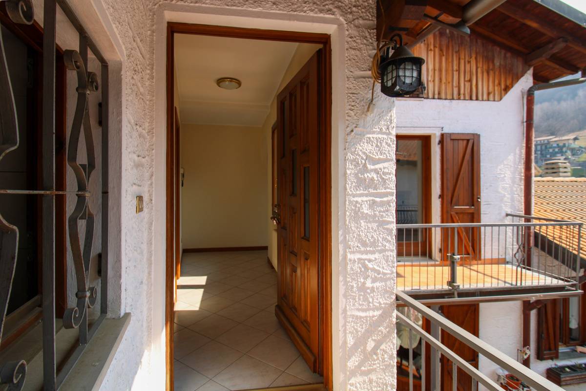 Trilocale via Reti, 6, Laino