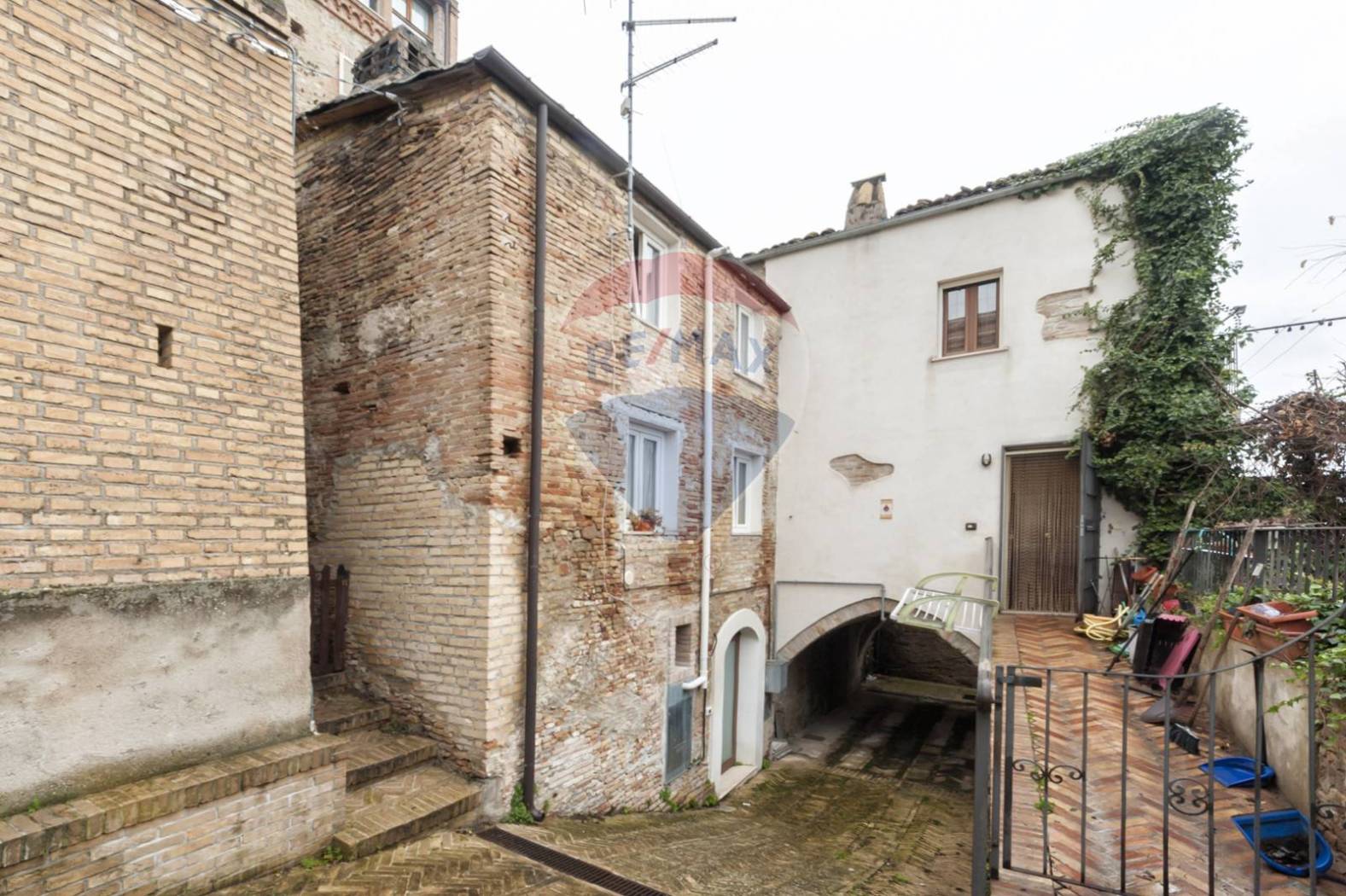 Trilocale via salita Ronzi, Centro, Penne