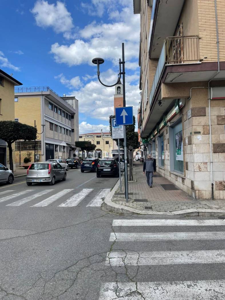 Trilocale via degli Aranci, Centro, Aprilia
