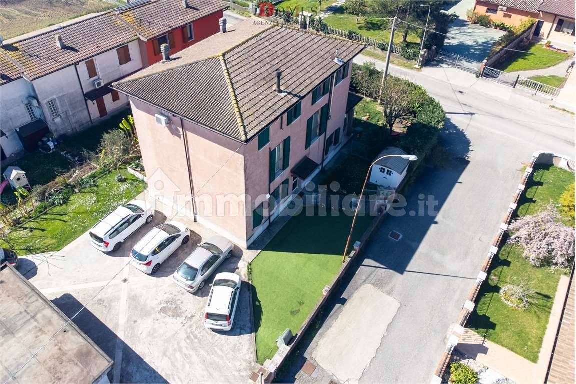 Trilocale strada castello, 732, Centro, Sustinente