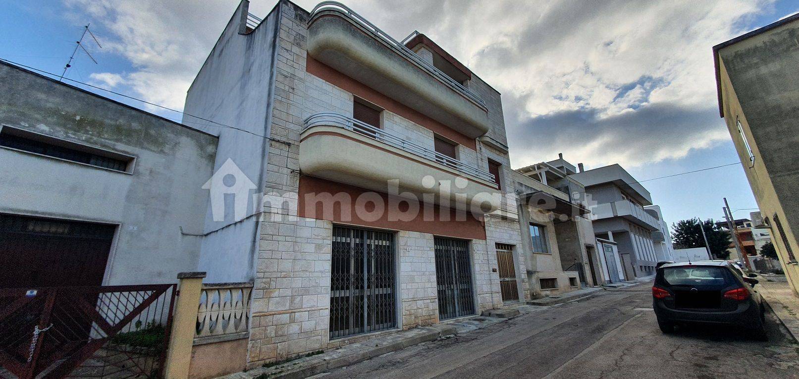 Appartamento via Montecassino, Centro, Parabita