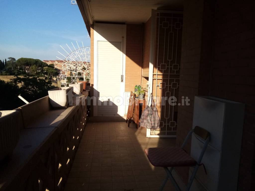 Palazzo - Edificio via Roberto Ago, Roma, Rif. 102298638 - Immobiliare.it