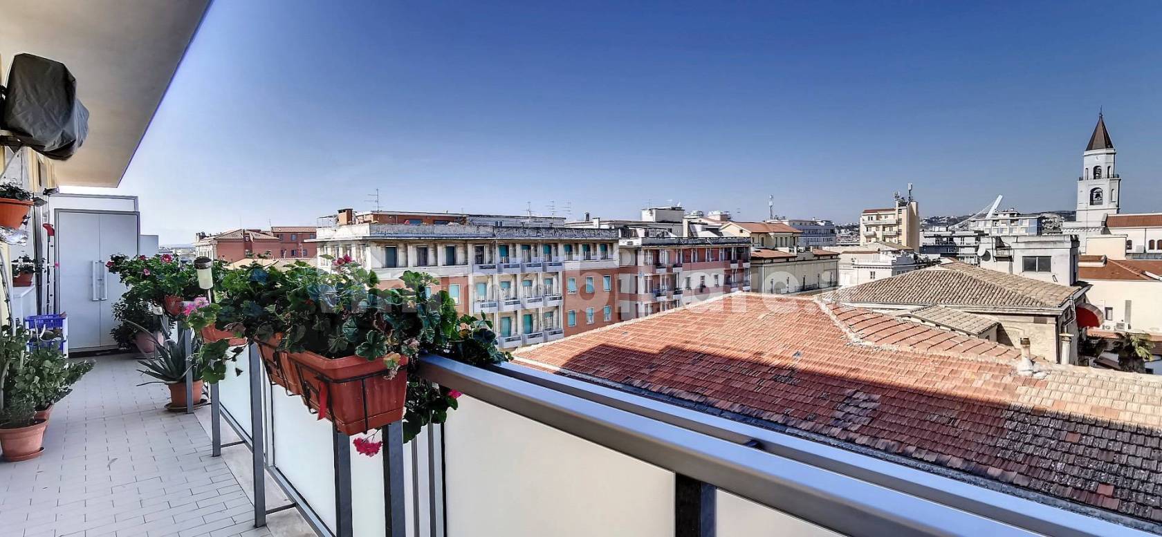 Quadrilocale viale Vittoria Colonna 49, Porta Nuova, Pescara