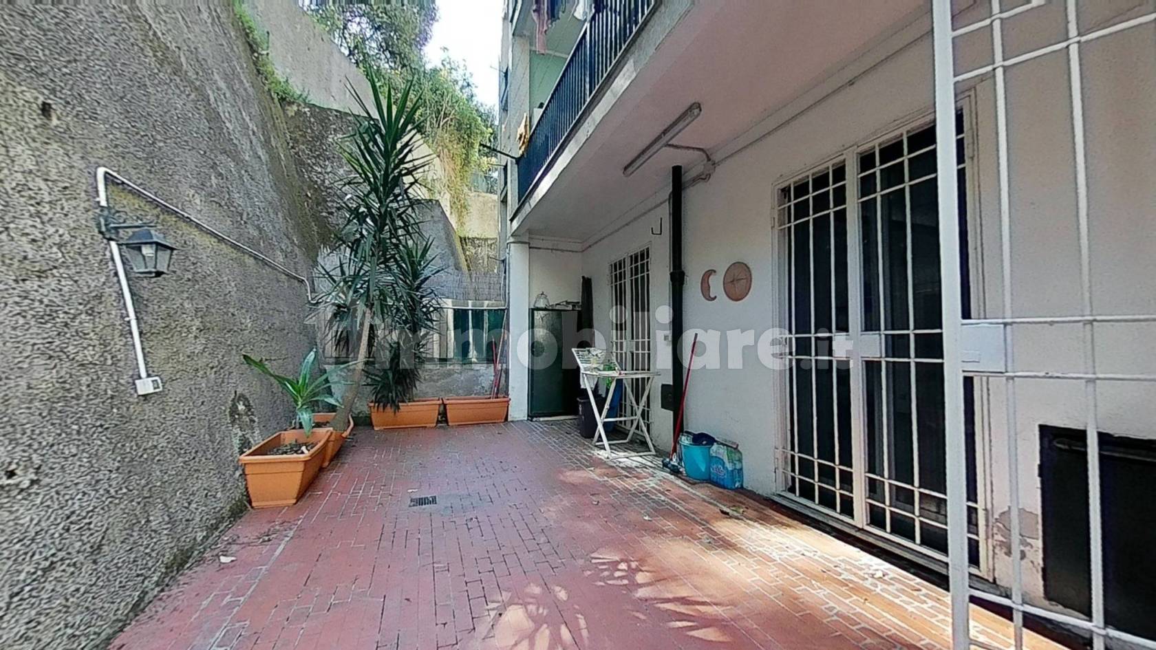 Quadrilocale corso Europa 632, Quarto, Genova