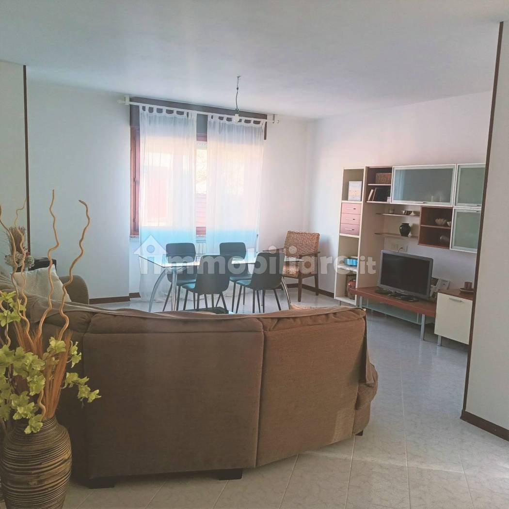 Trilocale via Zarotti, Collecchio