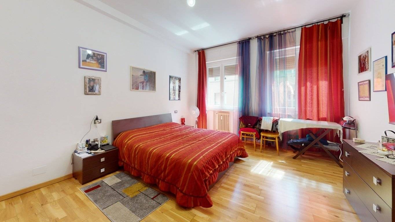 Trilocale via Grande 32, Via Grande - Piazza della Repubblica, Livorno