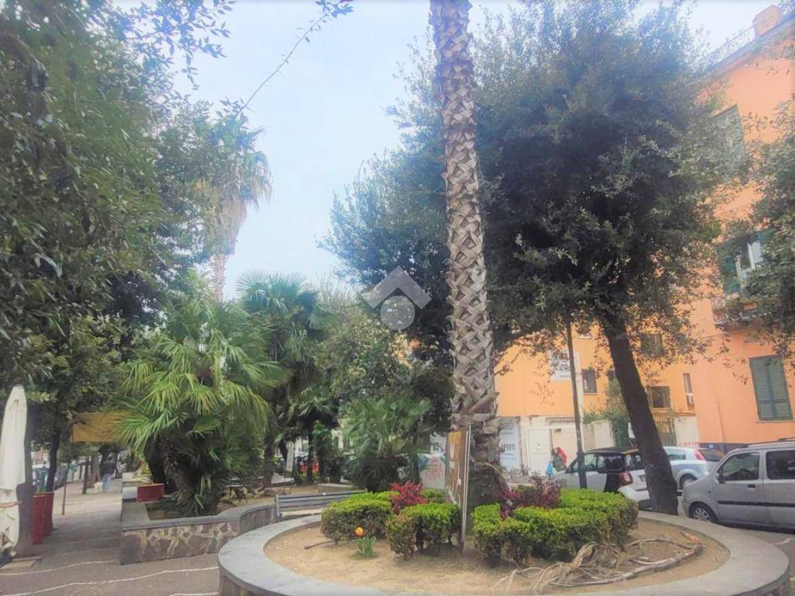 Quadrilocale viale Campi flegrei, Bagnoli, Napoli