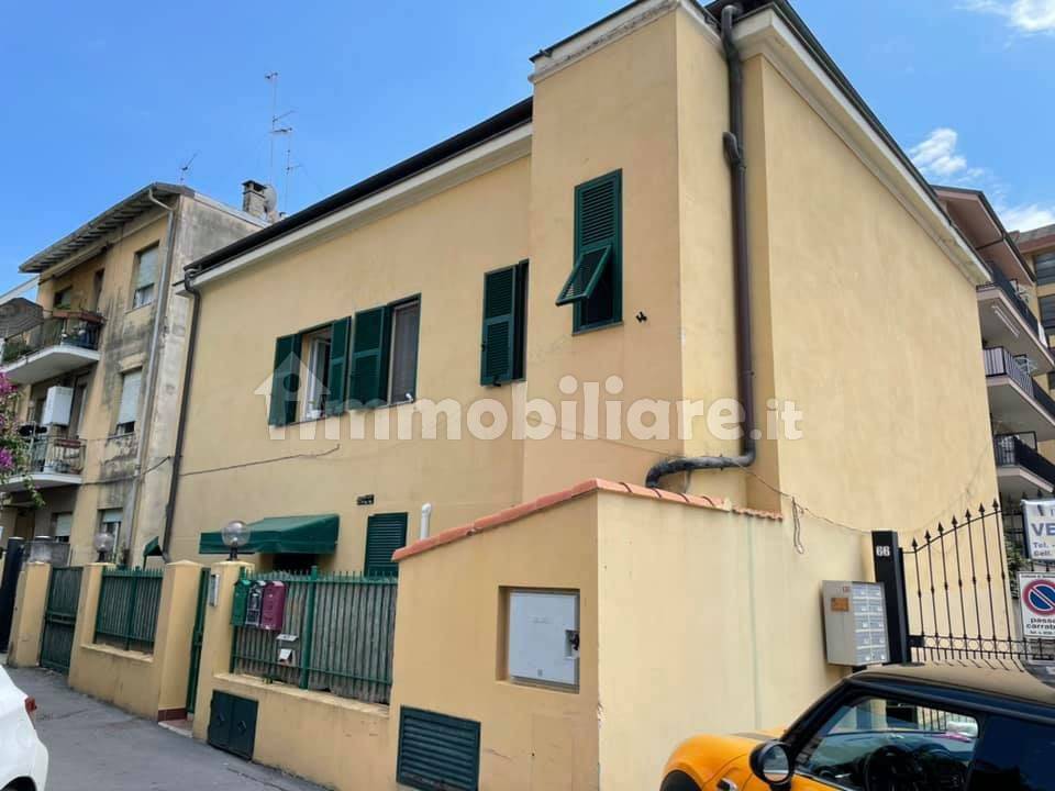 Quadrilocale via Asse 64, Centro Città, Ventimiglia