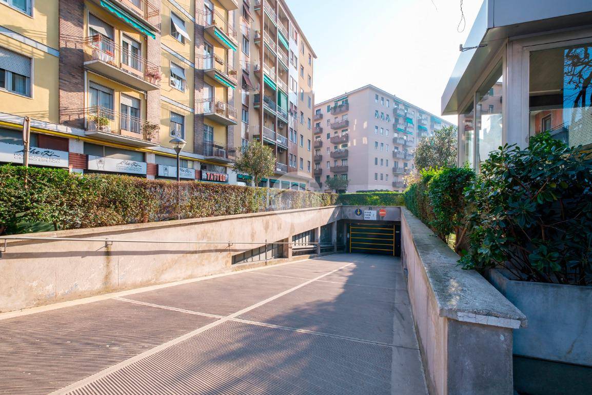 Posto auto - moto in Vendita