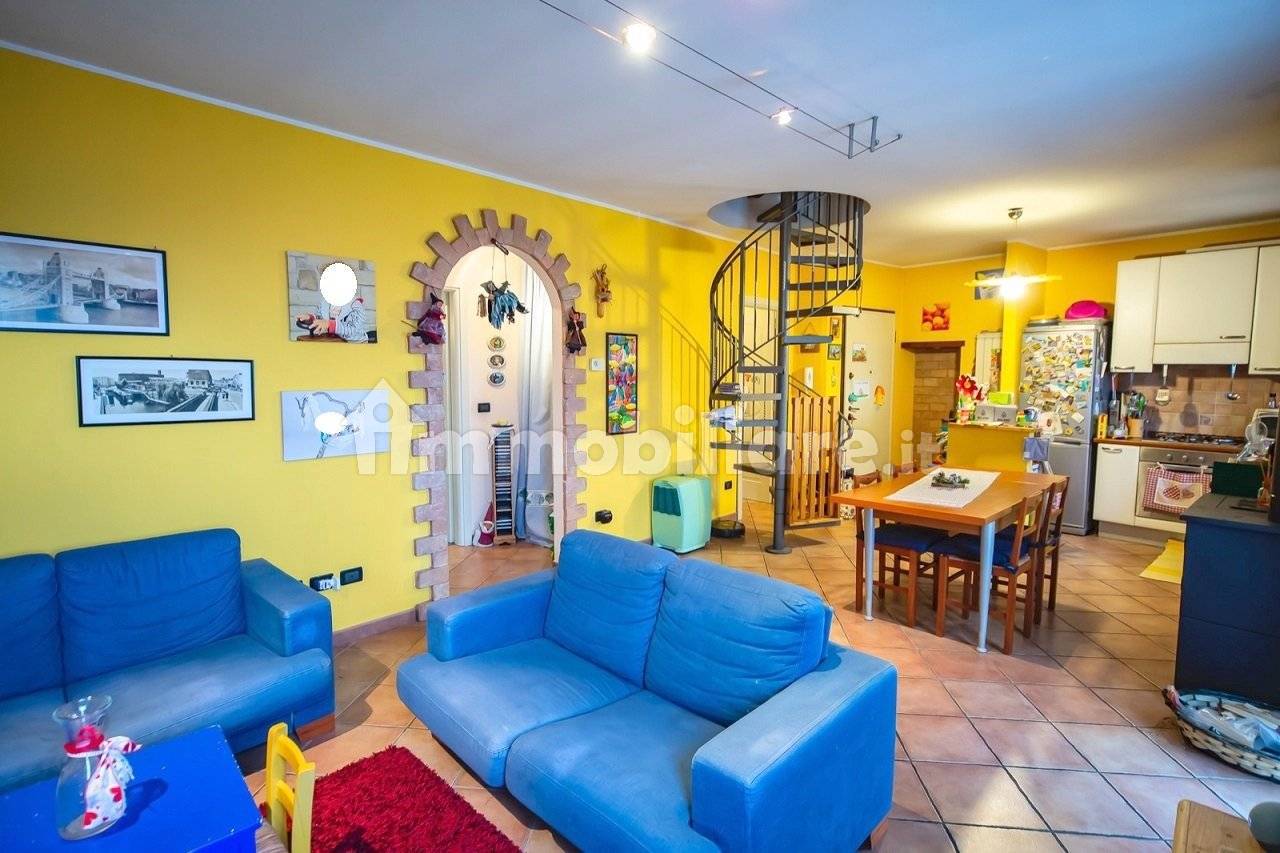 Quadrilocale ottimo stato, primo piano, Centro, Chiusanico