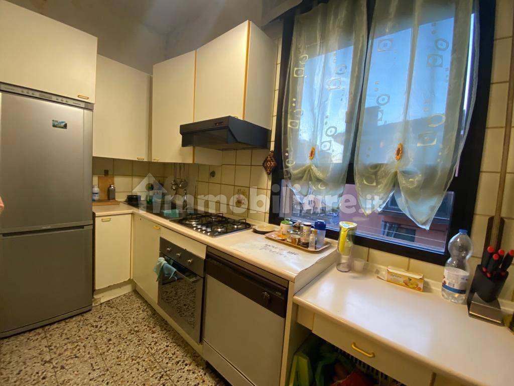 Appartamento buono stato, terzo piano, Santa Viola, Bologna