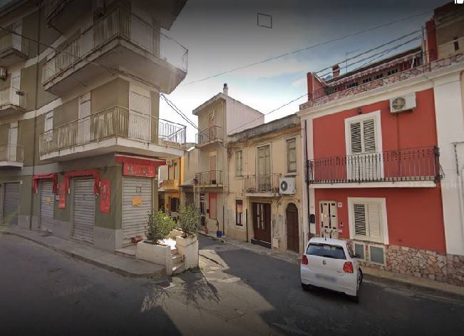 Locale commerciale in Vendita