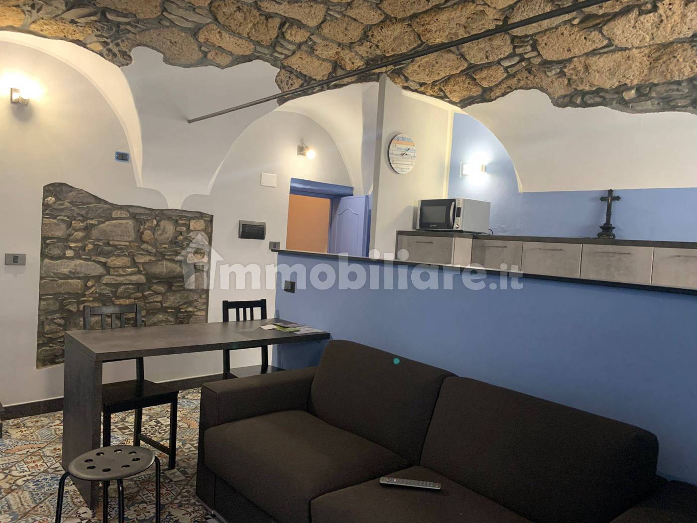 Quadrilocale via Vezzargo, Centro, Badalucco