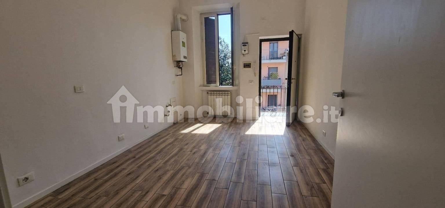 Bilocale via Antonio Aldini 57, Quarto Oggiaro, Milano