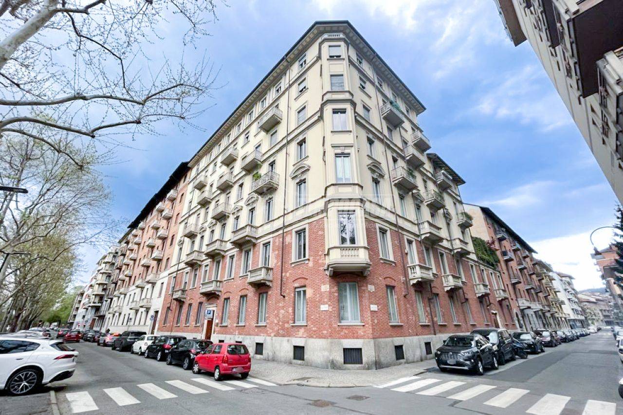 Bilocale corso Galileo Ferraris 107, Crocetta, Torino