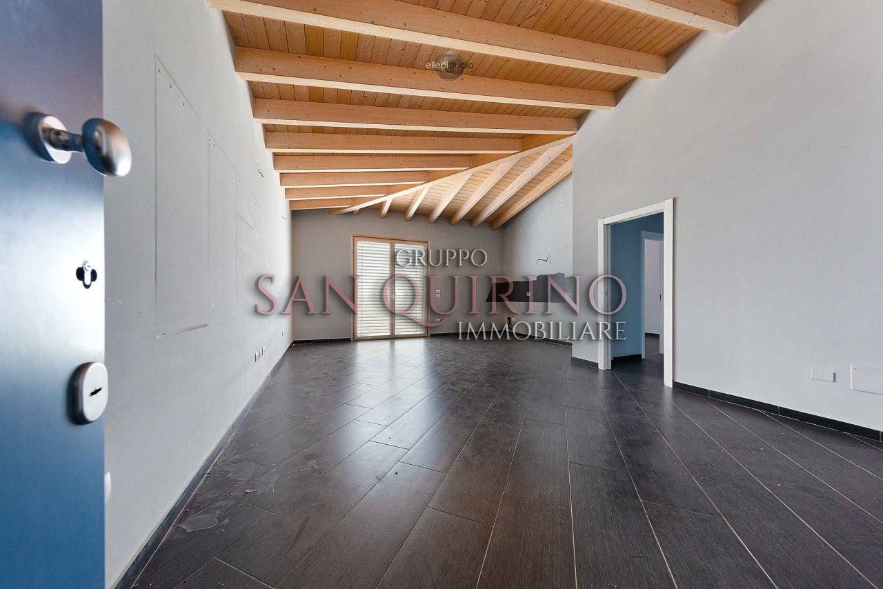 Quadrilocale via Pisacane 9, Centro, Viadana