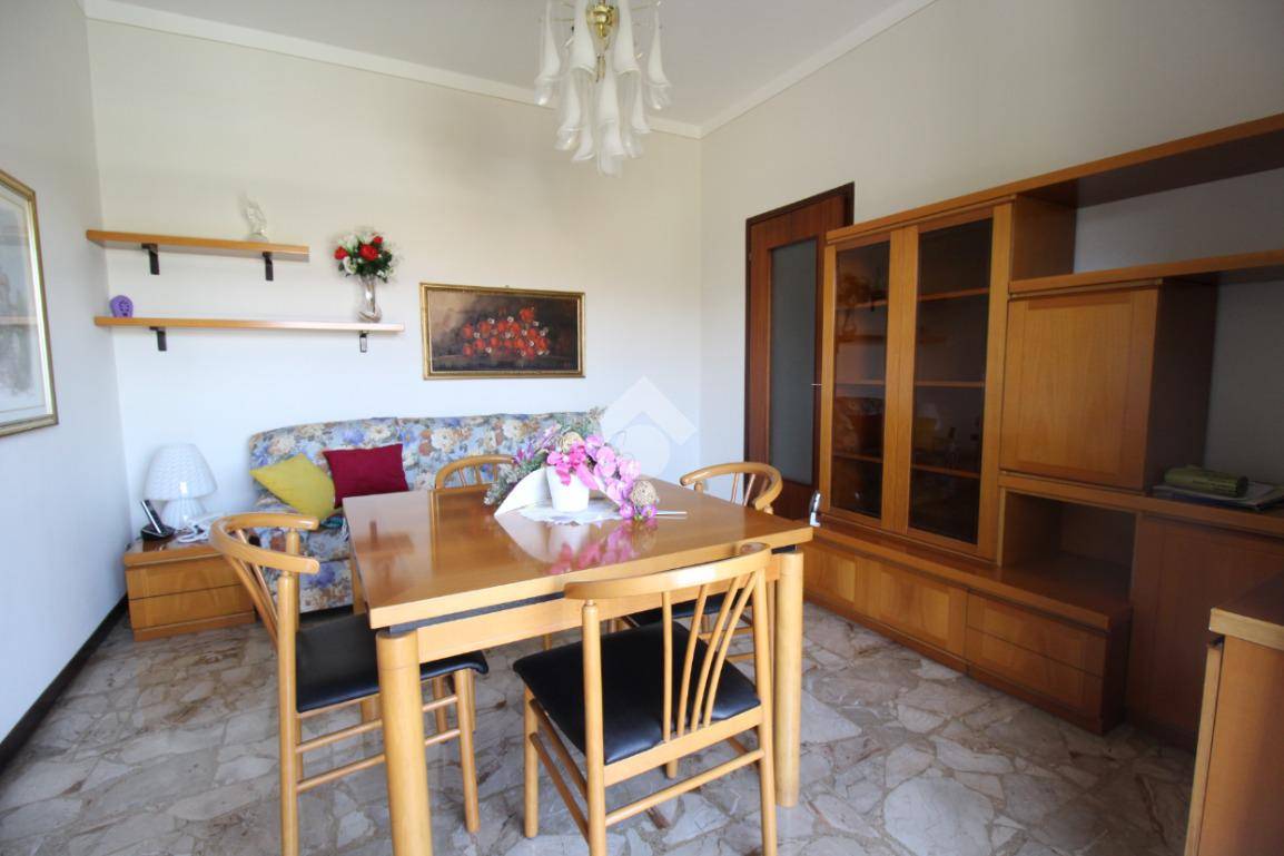 Trilocale via Giovanni Berchet 21, Volturno, Brescia