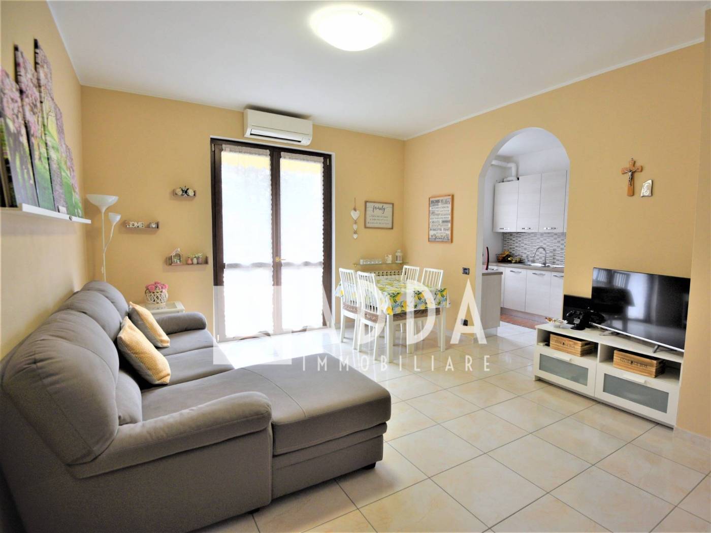 Trilocale via 4 Novembre, Brugarolo, Merate