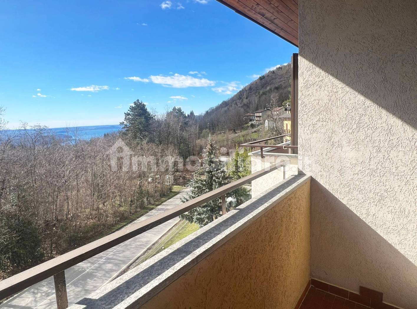 Bilocale ottimo stato, secondo piano, Bee