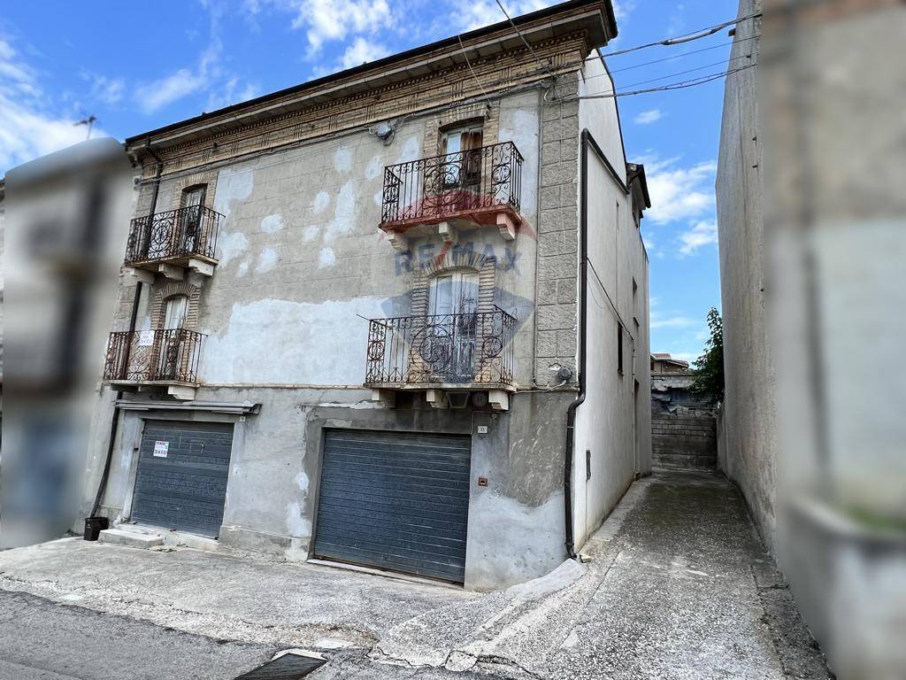 Vendita Terratetto plurifamiliare in c/da Sant'Angelo 16 Altino. Buono ...