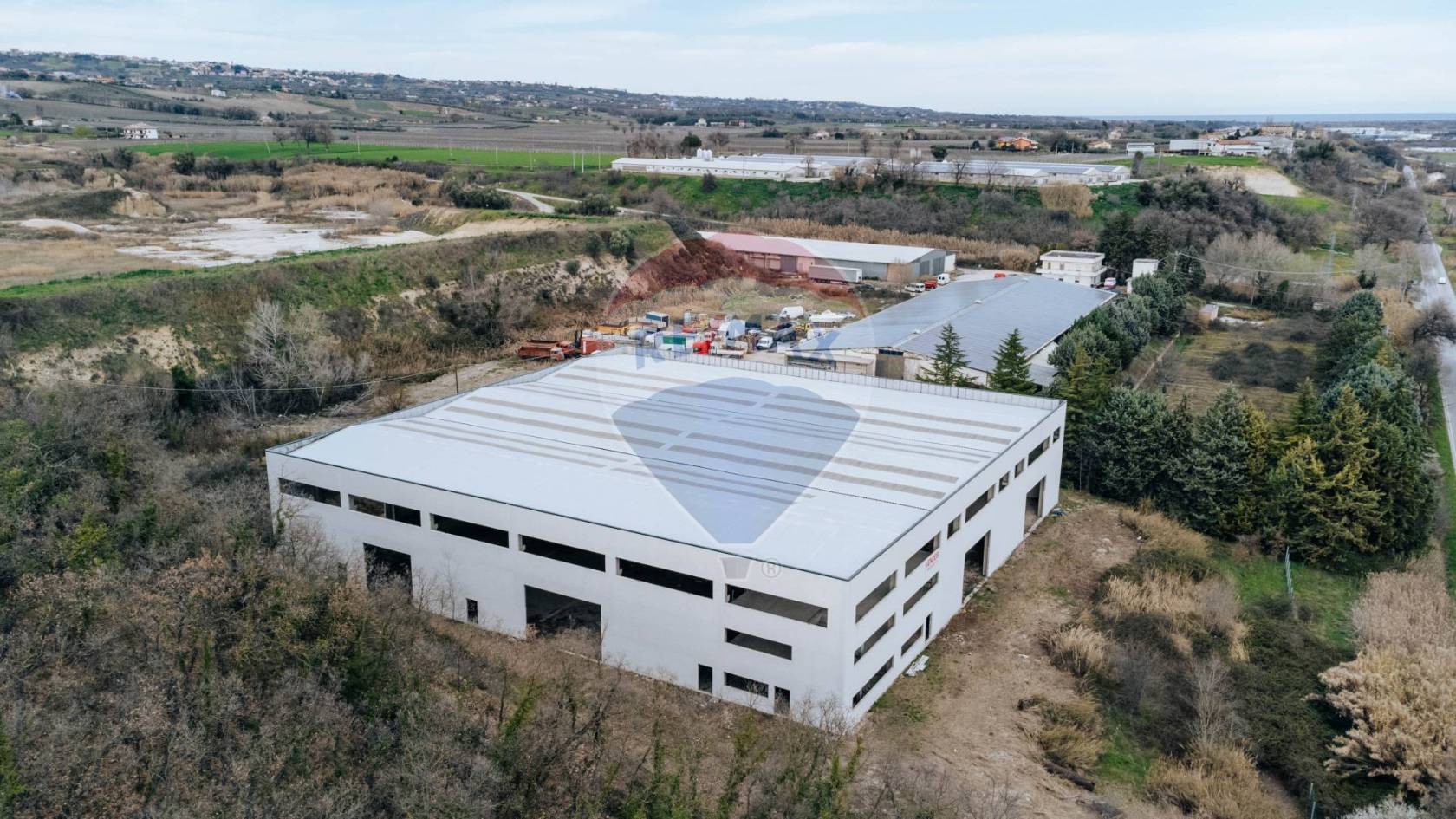 Capannone in Vendita