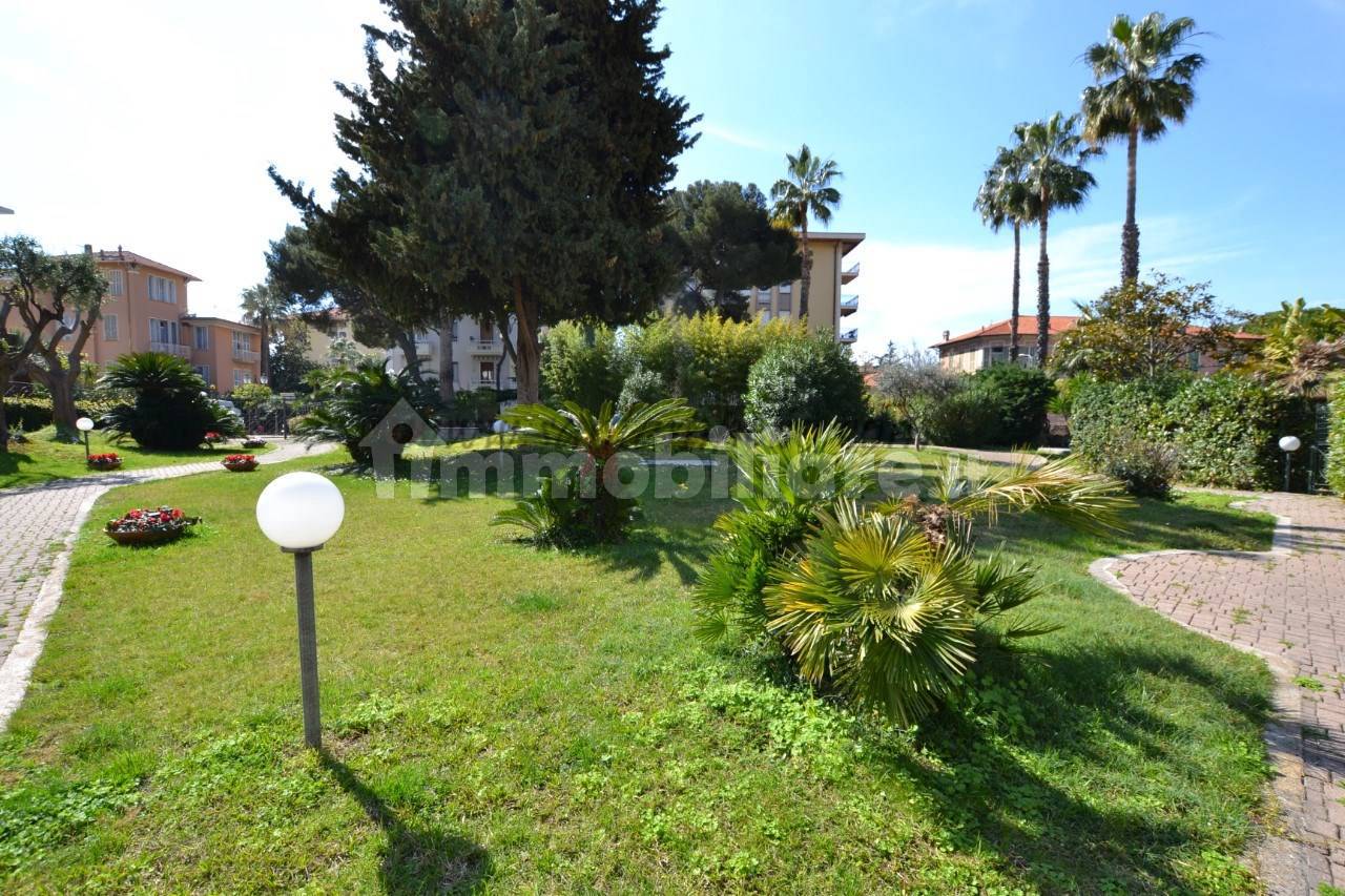 Trilocale corso Europa, Centro, Bordighera