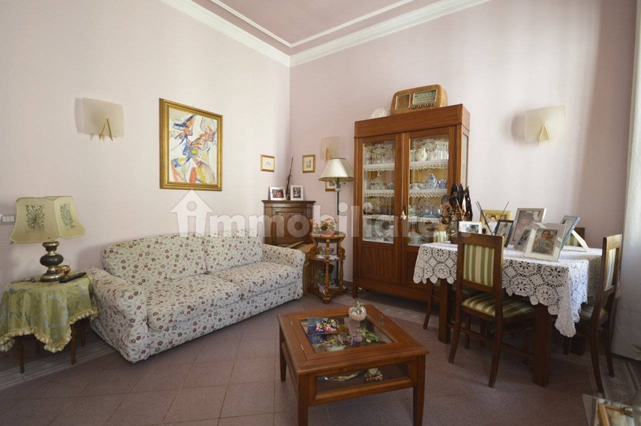 Quadrilocale via Eleonora Fonseca Pimentel 15, Le Cure, Firenze