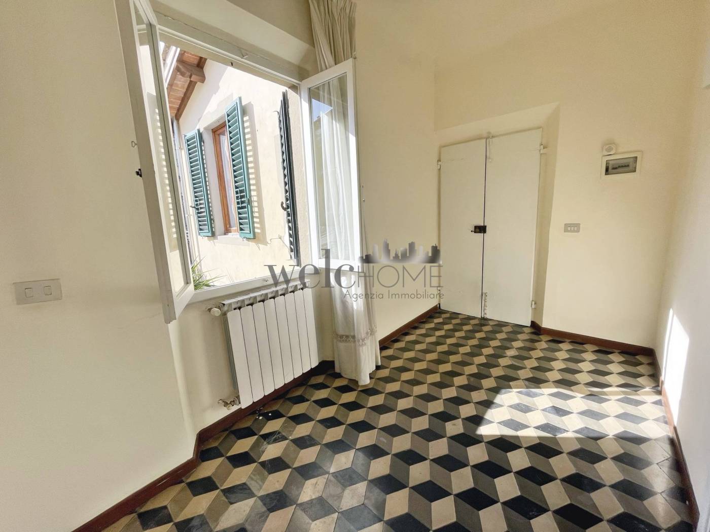 Quadrilocale via Dante Alighieri, Centro, Signa