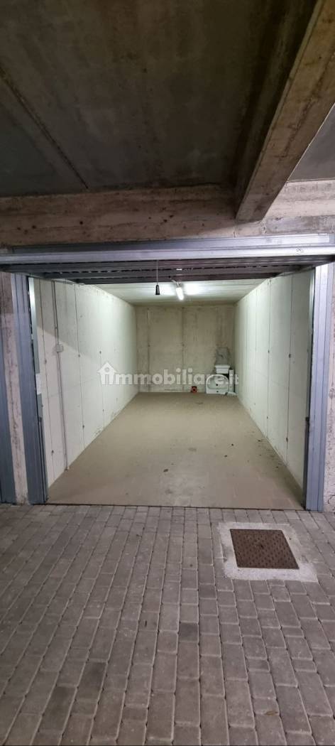 Garage - Box in Vendita