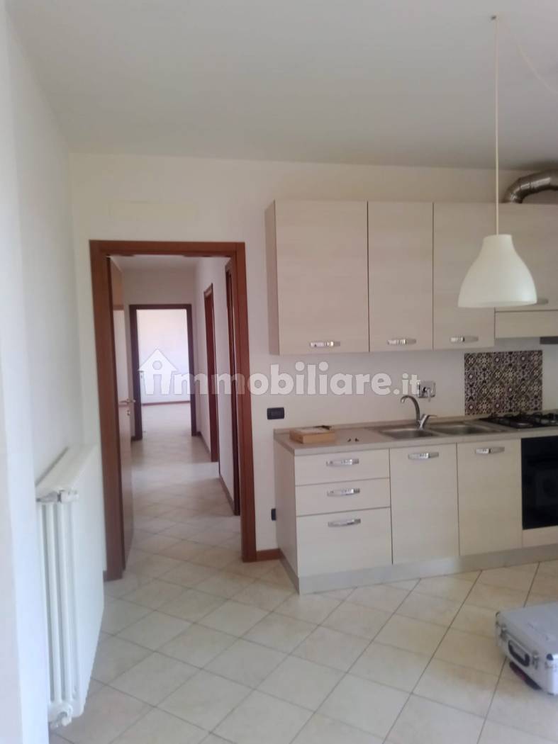 Trilocale via Alessandro Volta 12, Santa Maria San Giovanni, Novellara