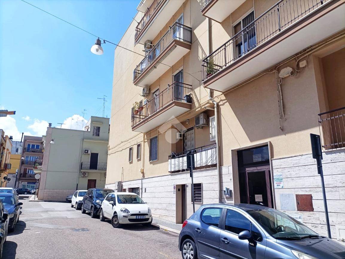 Quadrilocale via Canova 18, Centro, Mola di Bari