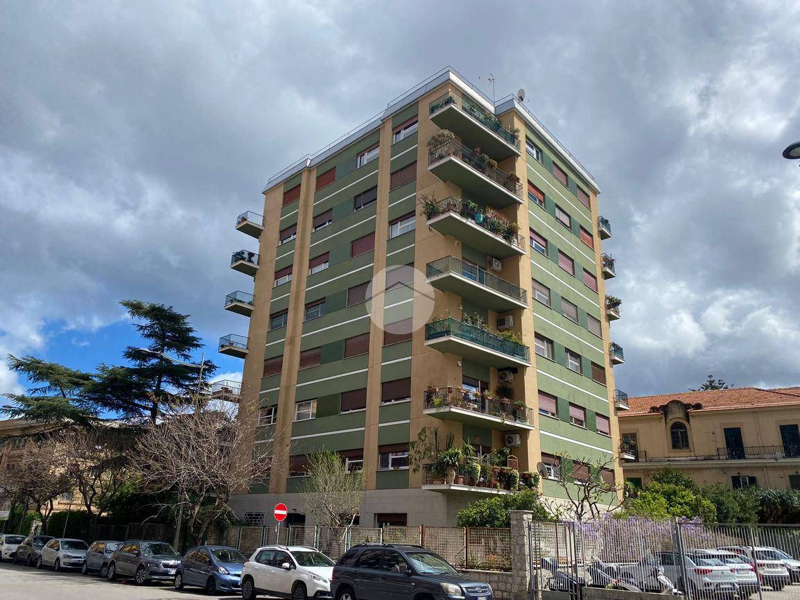 Quadrilocale viale Lazio 2, Libertà - Villabianca, Palermo