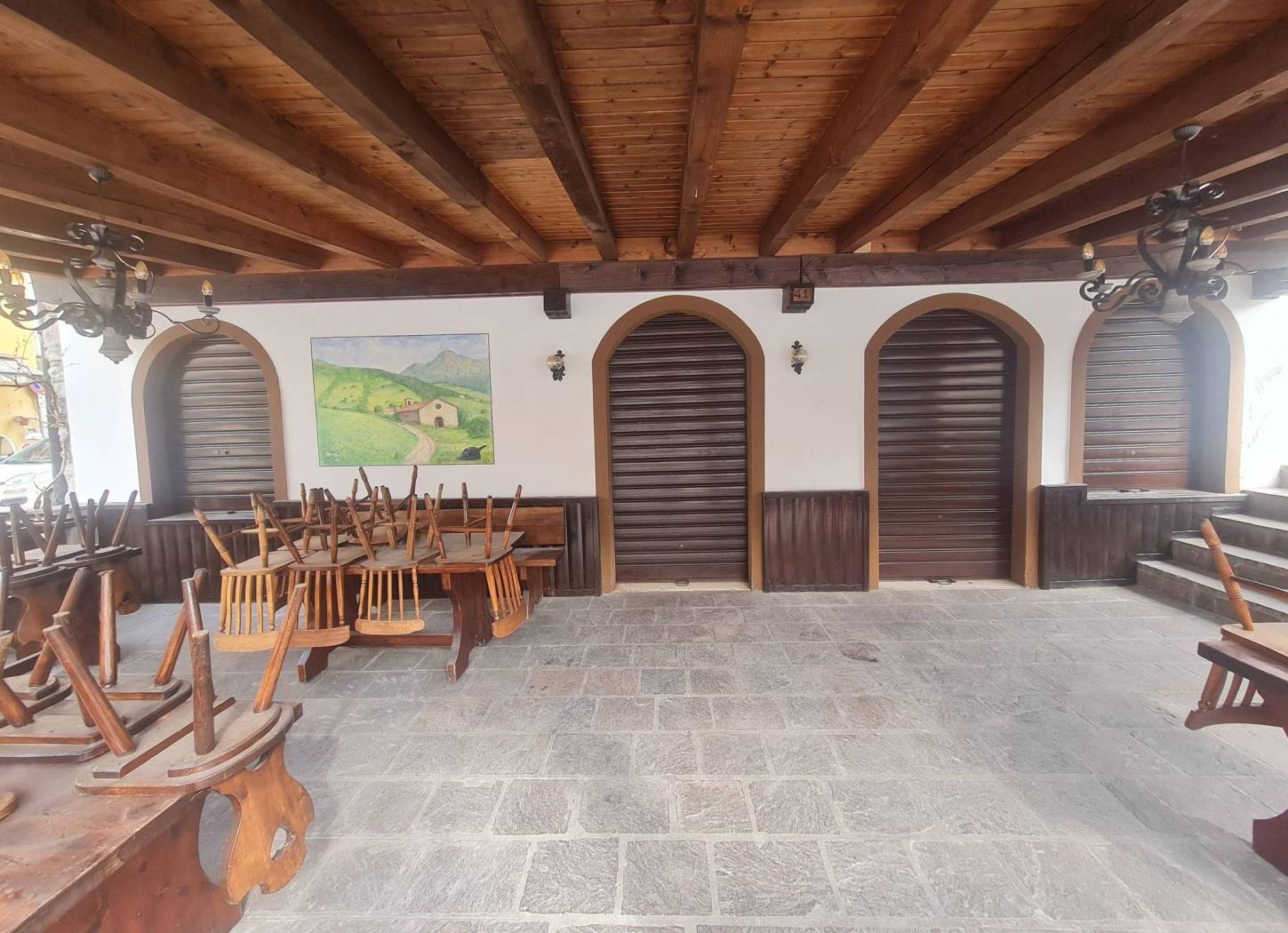 Locale commerciale in Vendita