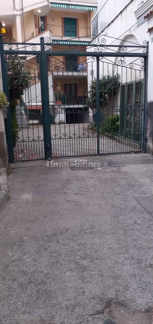 Trilocale Vico Francesco Durante 10, Frattamaggiore