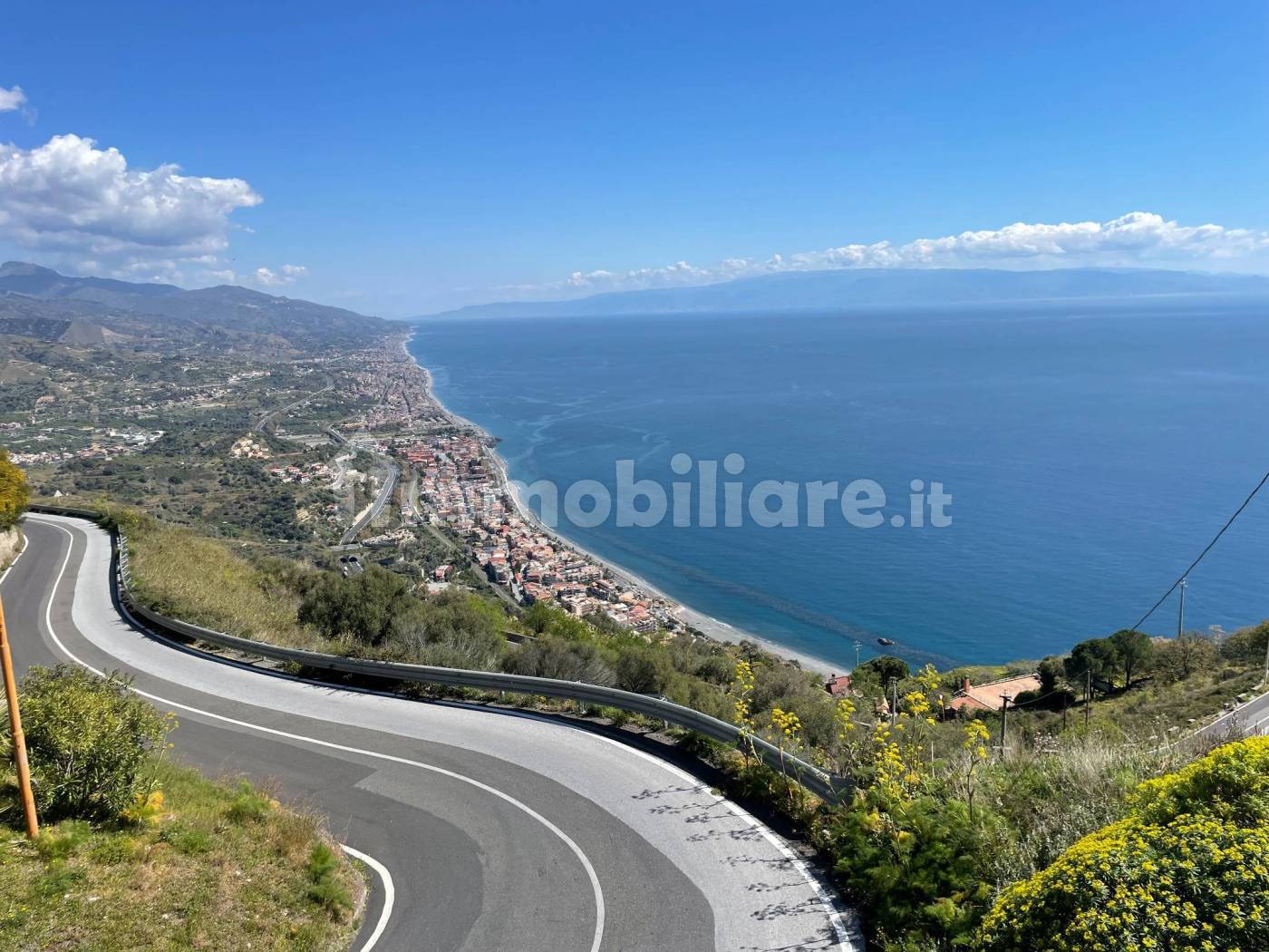 Appartamento da ristrutturare, piano terra, Centro, Forza d&#x27;Agrò