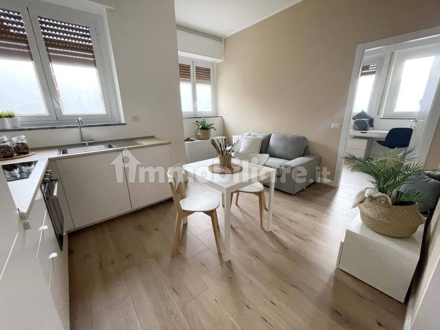 Bilocale via della Martinella 9, Bisceglie, Milano
