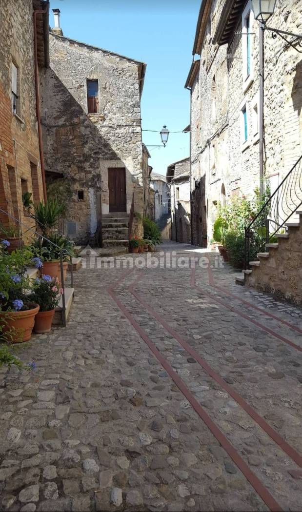 Trilocale via Guglielmo Marconi, Penna in Teverina