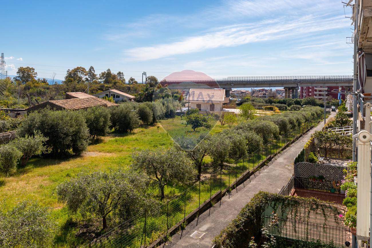 Appartamento via Sparagona 167, Centro, Santa Teresa di Riva