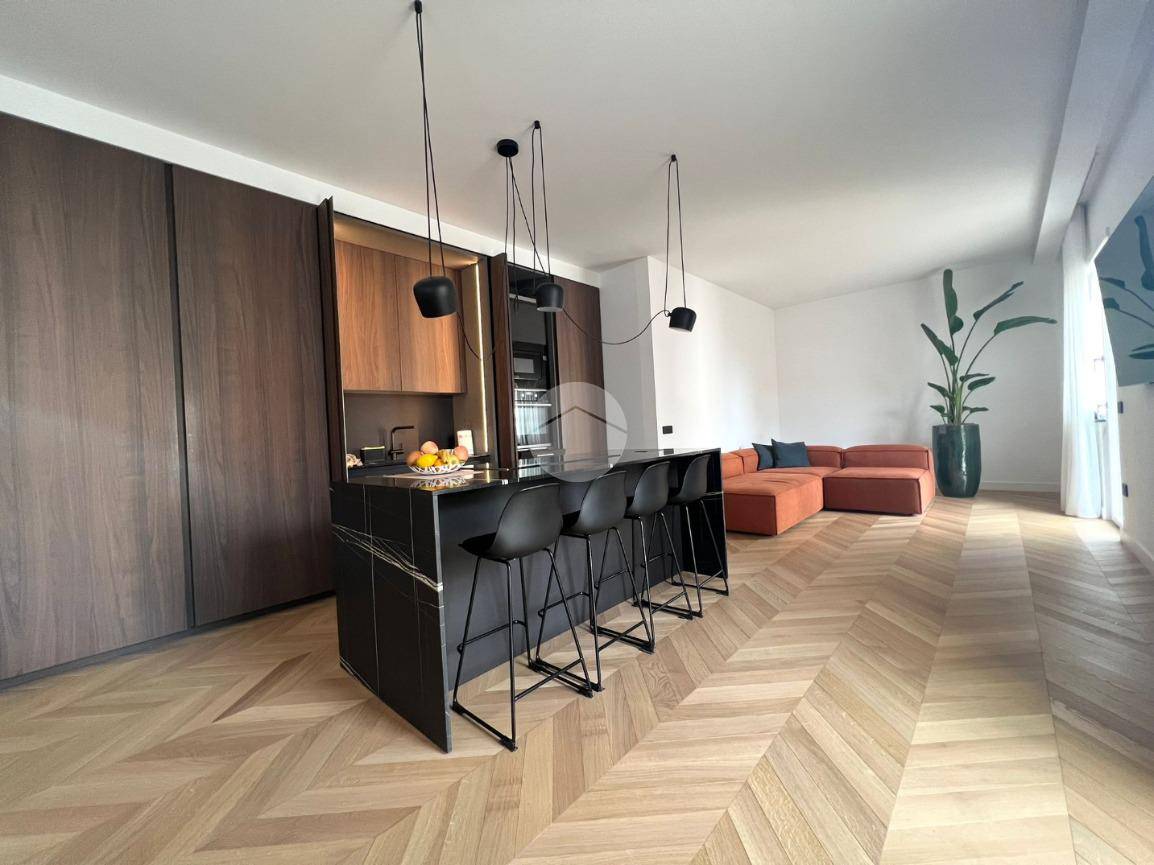 Trilocale via Posillipo 69, Posillipo, Napoli