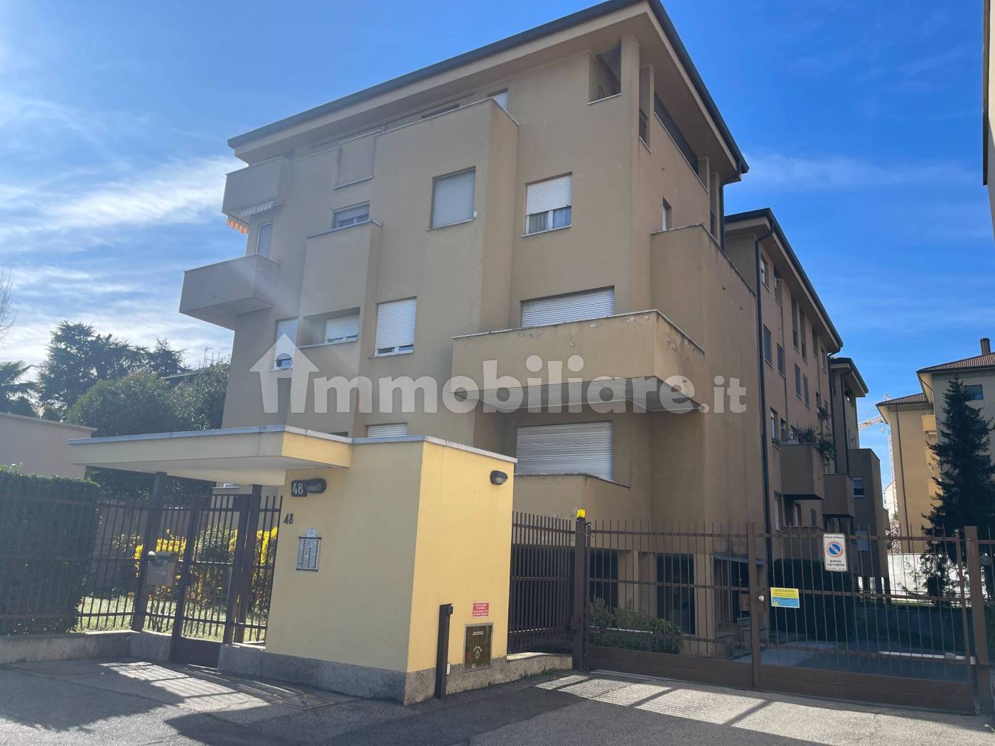 Quadrilocale via Gerolamo Borgazzi 48, San Giuseppe, Monza