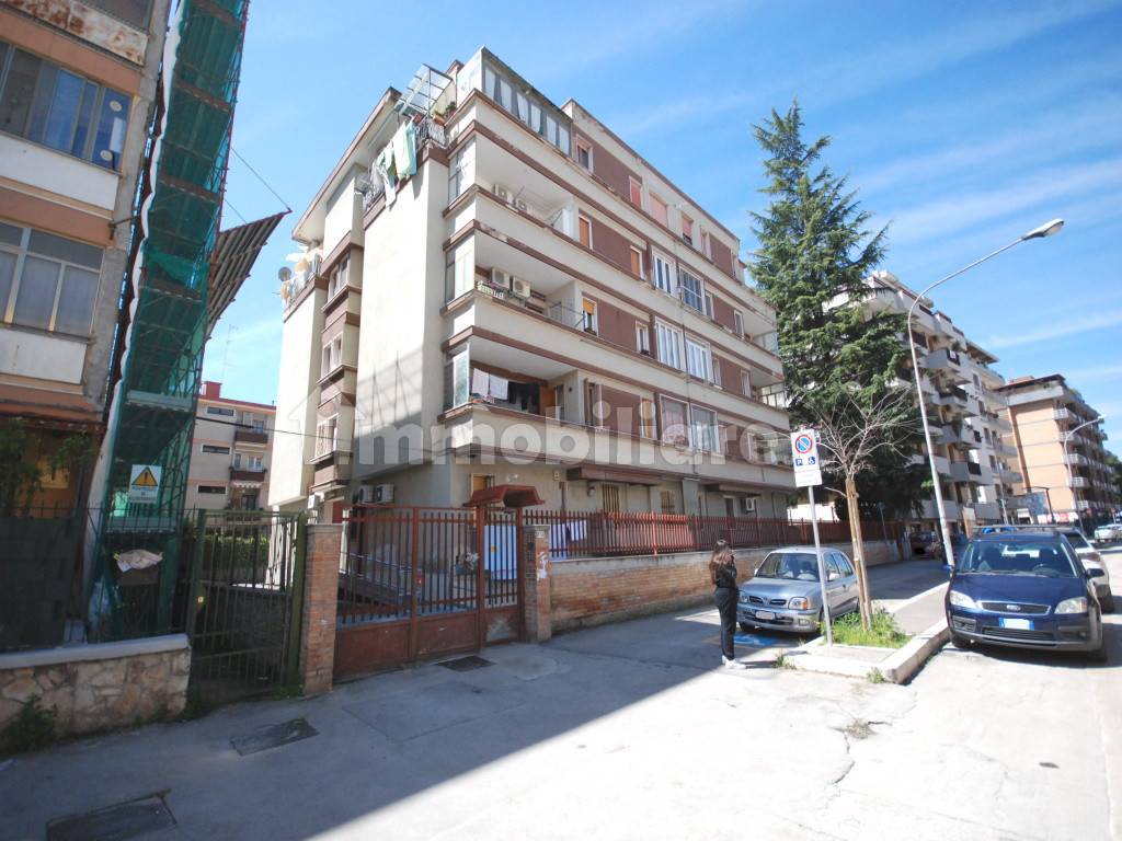 Trilocale viale Ofanto 158, Immacolata, Foggia