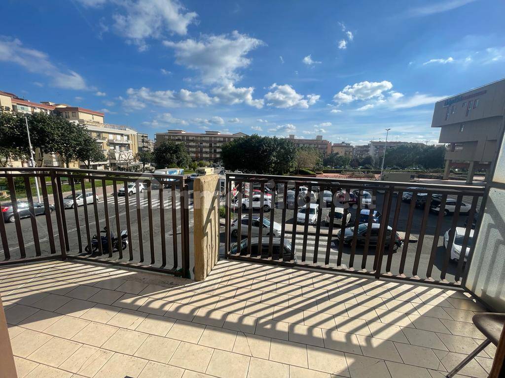 Vendita Appartamento Catania. Quadrilocale in via Roberto Giuffrida ...
