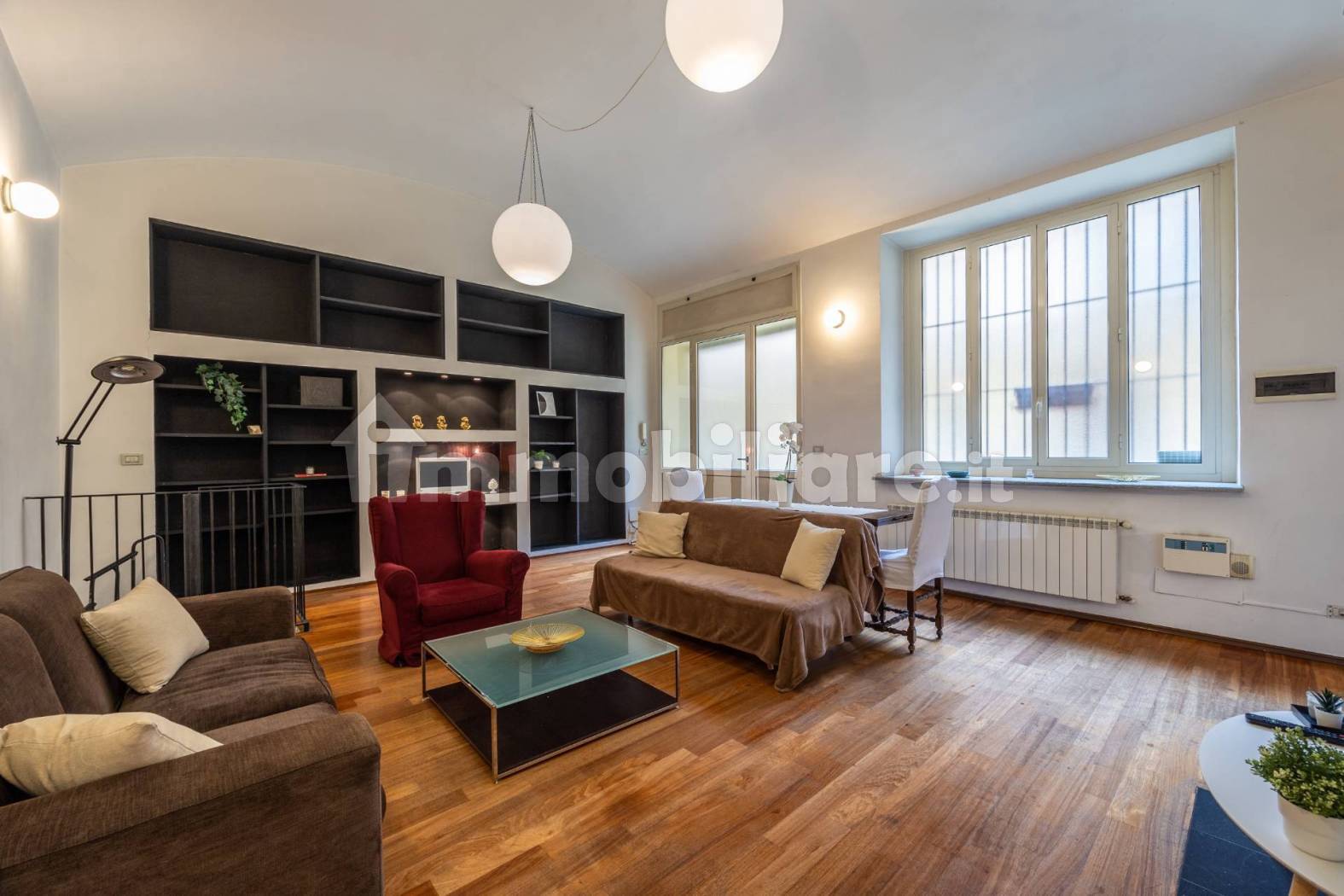 Bilocale via San Quintino, Piazza Solferino, Torino