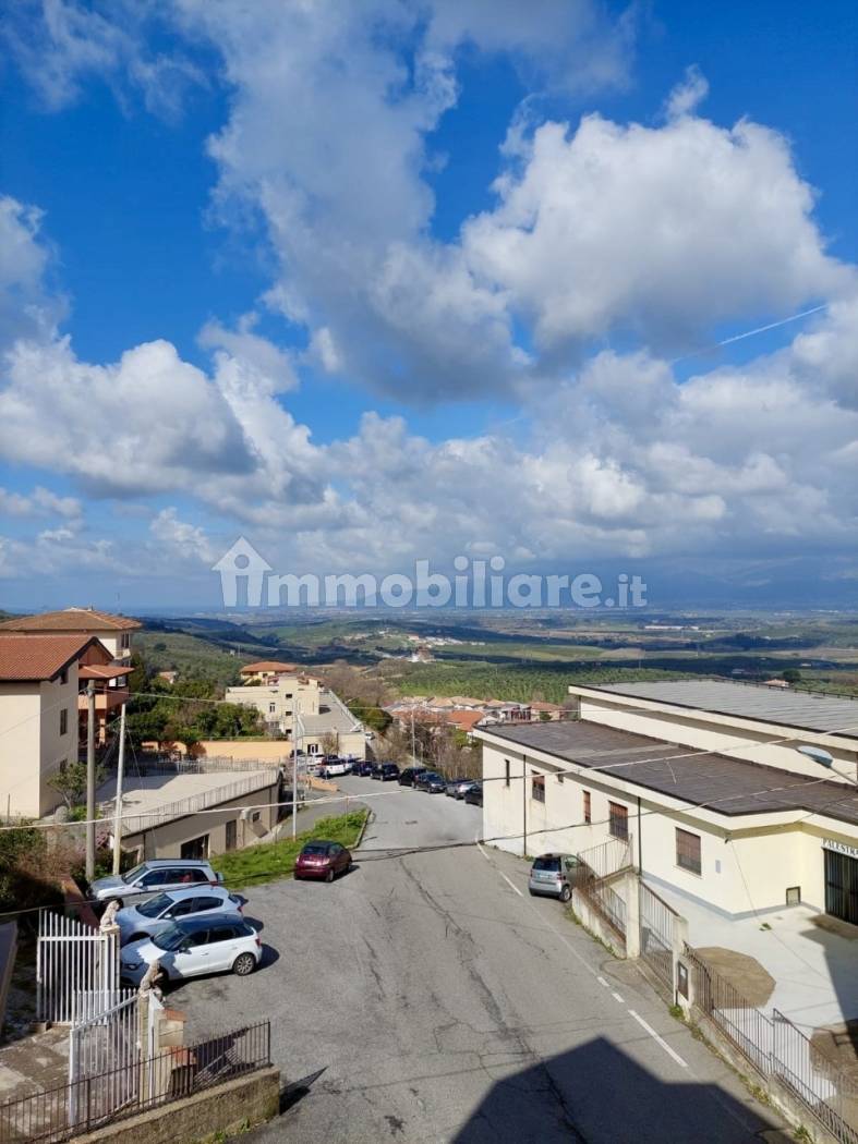 Trilocale via Ottorino de Fiore 11, Centro, Maida