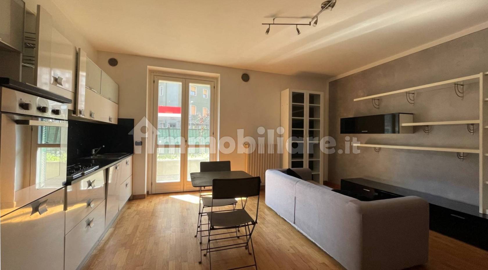 Bilocale via Emilia 424, Centro, Tortona